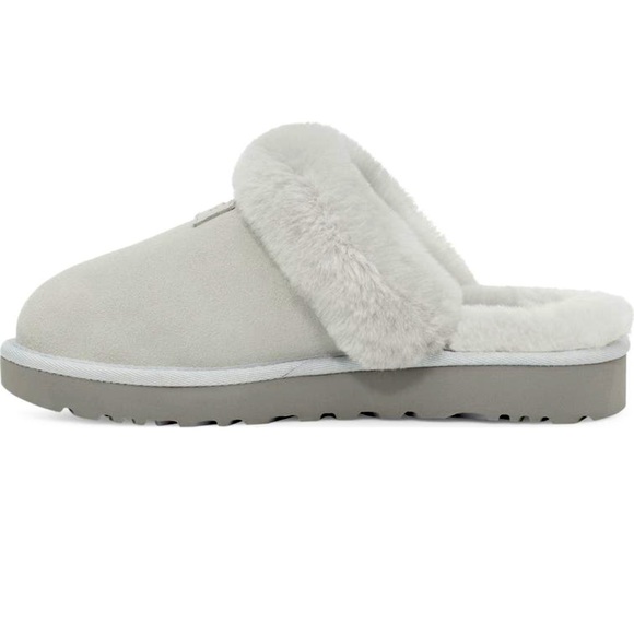 UGG | Shoes | Ugg Cozy Genuine Shearling Slide Shoes Slippers Light ...
